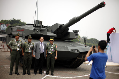 Indonesian Officials Pose Photographs Front German Editorial Stock ...