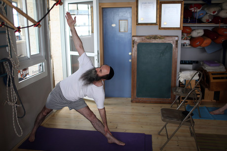 Abraham Kohlberg Ultra Orthodox Jewish Yoga Editorial Stock Photo ...