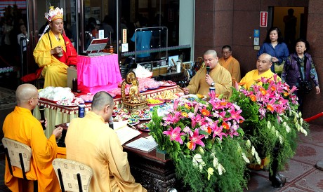 Buddhist Monks Perform Memorial Service Dead Editorial Stock Photo ...