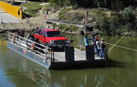 Hand Pulled Ferry Carrying People Vehicles Editorial Stock Photo ...