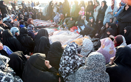 Villagers Bajeh Baj Mournover Bodies Earthquake Editorial Stock Photo ...
