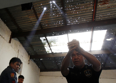 Filipino Police Officer Conduct Proper Gun Editorial Stock Photo ...
