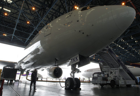 21 Boeing technician Stock Pictures, Editorial Images and Stock Photos ...