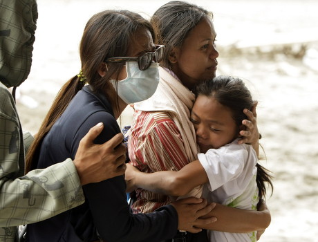 Filipino Mother Embraces Her Child They Editorial Stock Photo - Stock ...