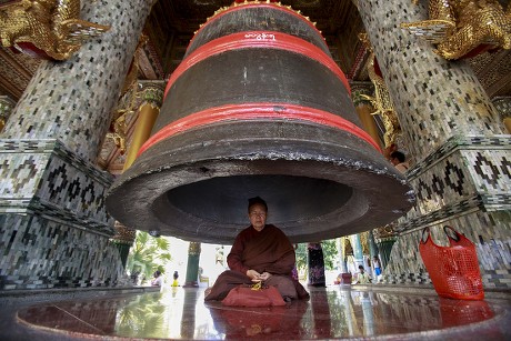 Myanmar Woman Meditates Under Bell Shwedagon Editorial Stock Photo ...