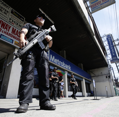 Filipino Policemen Special Weapons Tactics Swat Editorial Stock Photo ...