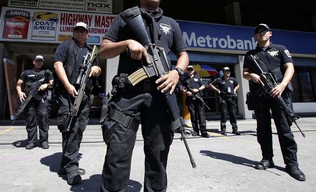 Filipino Policemen Special Weapons Tactics Swat Editorial Stock Photo ...