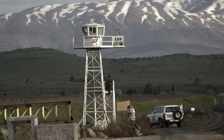 Un Soldier Climbs Observation Tower Along Editorial Stock Photo - Stock ...