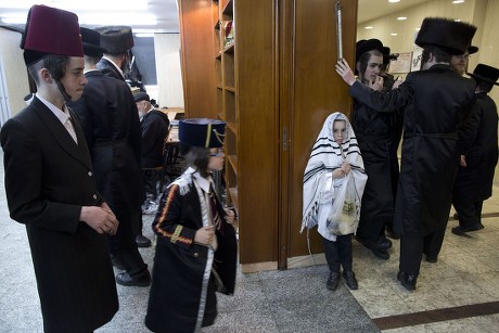 Jewish Yeshiva Seminary Jerusalem Children Gather Editorial Stock Photo ...