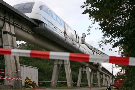 Investigators Inspect Destroyed Waggon Transrapid 08 Editorial Stock ...