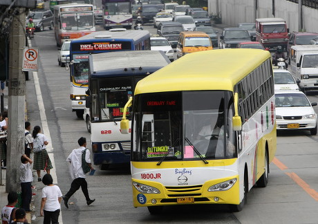 Public Buses Pickup Passengers Along Epifanio Editorial Stock Photo ...