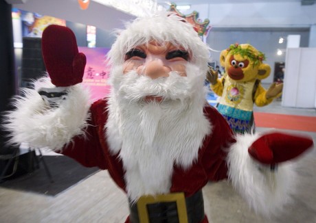 Performer Dressed Santa Claus Outfit Parades Editorial Stock Photo ...