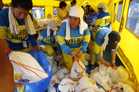 Filipino Workers Prepare Packs Goods During Editorial Stock Photo ...