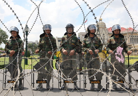 Thai Soldiers Antiriot Gears Guard Behind Editorial Stock Photo - Stock ...