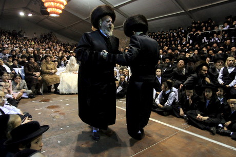 Ultraorthodox Hasidic Jews Dance Wedding Grand Editorial Stock Photo ...