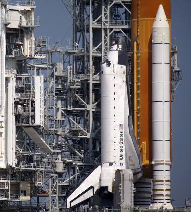 Usa Shuttle Endeavour - Jun 2009 Stock Pictures, Editorial Images and ...
