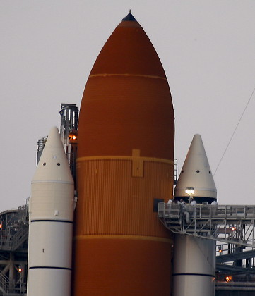 Usa Shuttle Endeavour - Jun 2009 Stock Pictures, Editorial Images and ...