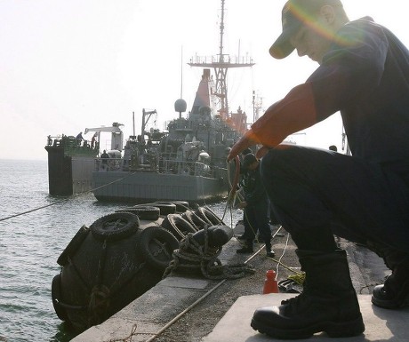 Us Navy Personnel Help Unload 1 Editorial Stock Photo - Stock Image ...