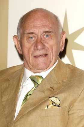 John Bardon Redaktionelles Stockfoto – Stockbild | Shutterstock