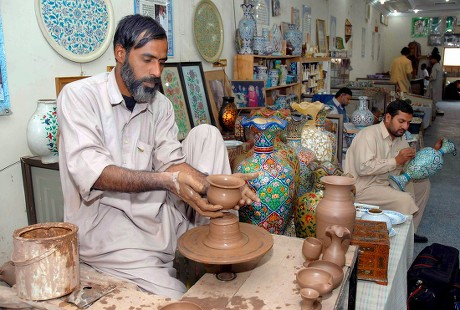 Artisan Makes Clay Pots Craft Bazaar Editorial Stock Photo - Stock ...