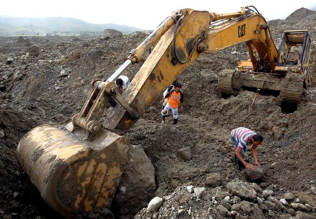 Filipino Rescue Worker Moving Rocks Manually Editorial Stock Photo ...