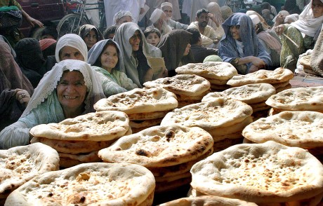 500 Bread distribution Stock Pictures, Editorial Images and Stock ...