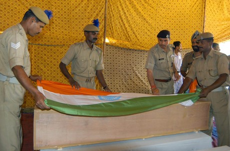 Indian Paramilitary Soldiers Wraps Coffin Their Editorial Stock Photo ...