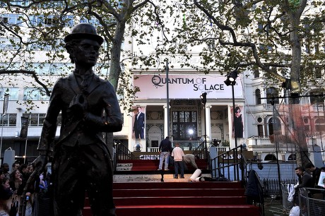 Statue Actordirector Charlie Chaplin Stands Middle Editorial Stock ...