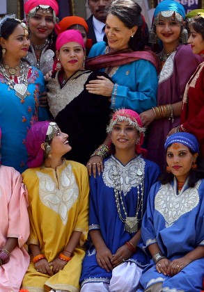 17 Traditional kashmiri attire Stock Pictures, Editorial Images and ...