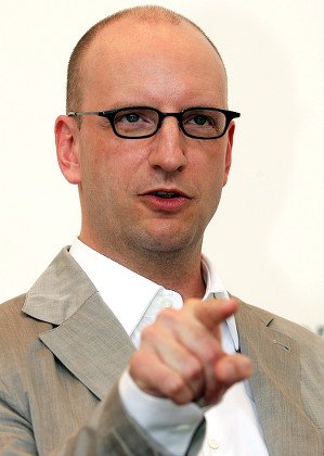 Us Movie Director Steven Soderbergh Poses Editorial Stock Photo - Stock ...