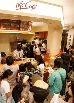 Japanese Customers Crowd Into Japans First Editorial Stock Photo ...