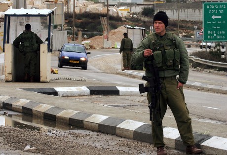 Israeli Soldier Man Checkpoint Leading Beit Editorial Stock Photo ...