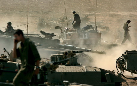 Israeli Soldiers Prepare Their Tanks One Editorial Stock Photo - Stock ...