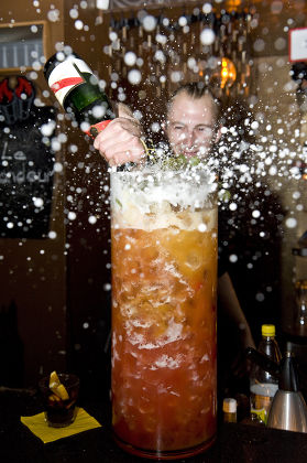 __COUNT__ Shooters Bar claim the Lithuanian Guinness Book of Records ...