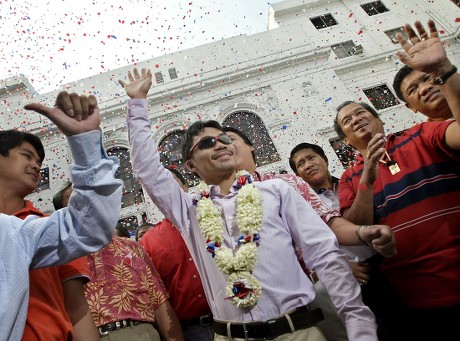 Filipino Boxing Champ Manny Pacquiao Waves Editorial Stock Photo ...