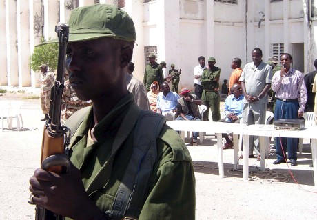 Soldier Stands Guard Somalias Prime Minister Editorial Stock Photo ...