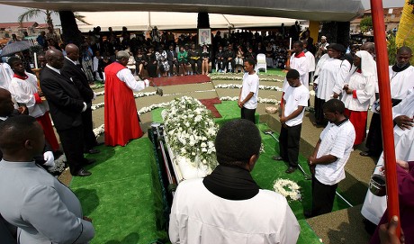 South Africa Adelaide Tambo Funeral - Feb 2007 Stock Pictures ...