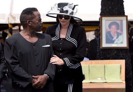 South Africa Adelaide Tambo Funeral - Feb 2007 Stock Pictures ...