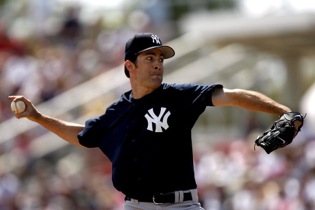 Cincinnati Reds Pitcher Chris Hammond Chats Editorial Stock Photo ...
