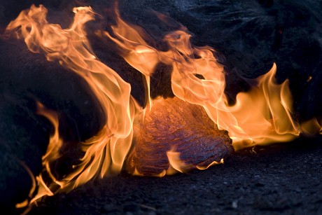 23 Emitting fire Stock Pictures, Editorial Images and Stock Photos ...
