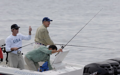 __COUNT__ Usa President Bush Vacation - Jun 2007 Stock Pictures ...