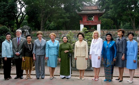 Spouses Asia Pacific Economic Cooperation Apec Editorial Stock Photo ...