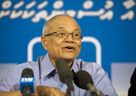 Maldives President Maumoon Abdul Gayoom Arrives Editorial Stock Photo ...