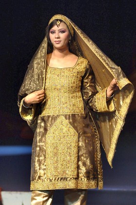 Omani Model Presents Creations By Omanis Editorial Stock Photo - Stock ...