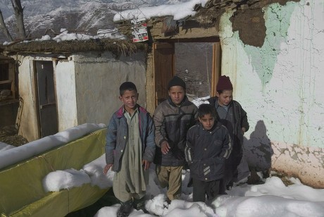 Pakistan Earthquake Aftermath - Jan 2006 Stock Pictures, Editorial ...