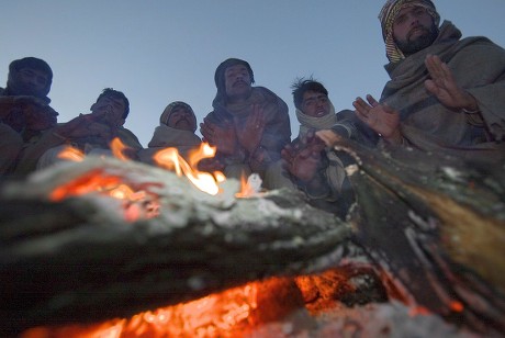 Pakistani Kashmiri Homeless People Pass Night Editorial Stock Photo ...