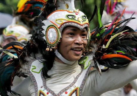 Filipino Dancer Performs Public Park Manila Editorial Stock Photo ...