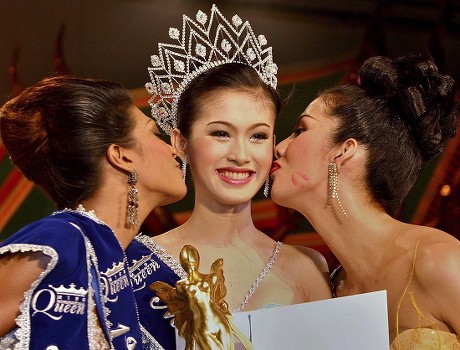 __COUNT__ Thailand Transvestites Contest - Nov 2004 Stockbilder ...