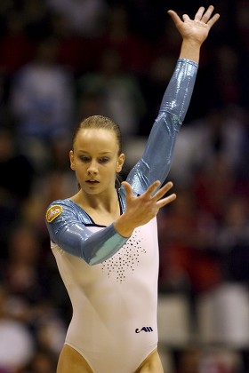 Romanian Gymnast Sandra Raluca Izbasa Performs Editorial Stock Photo ...