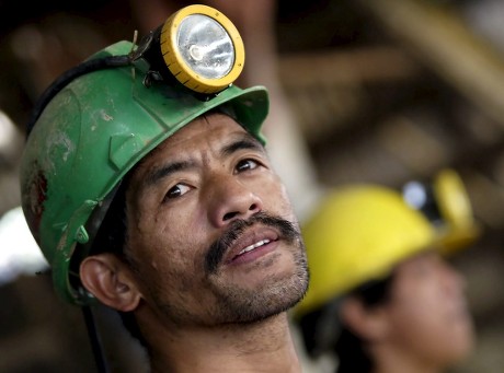 Filipino Miner Benguet Mines Tunnel Supervising Editorial Stock Photo ...